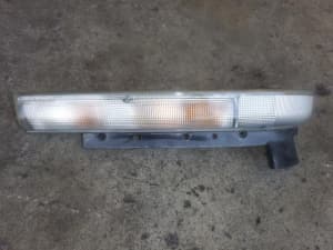 [Used]Left Front Turn Signal Light MITSUBISHI Canter 2015 TKG-FBA30 ...
