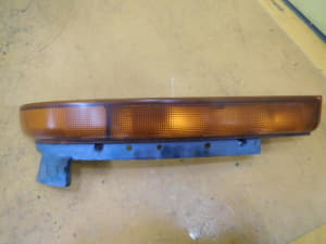 [Used]Left Front Turn Signal Light MITSUBISHI Canter 2015 TKG-FBA30 ...
