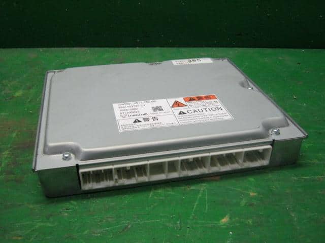 [Used]Engine Control Unit ISUZU Gemini PDG-EXY52J8 - BE FORWARD Auto Parts