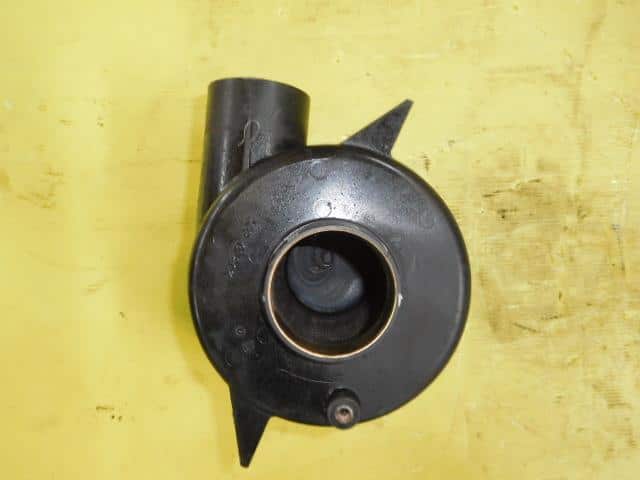 [Used]Air Cleaner Assembly MITSUBISHI Canter 1996 KC-FE637C ME017232 ...