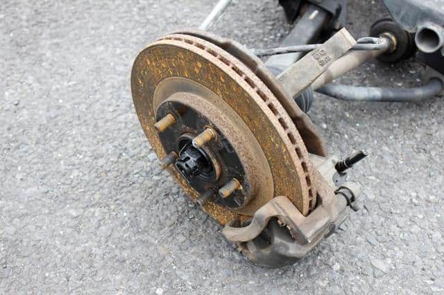 [Used]MITSUBISHI Pajero IO Front axle GF-H66W - BE FORWARD Auto Parts