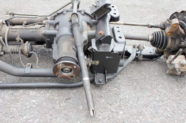 [Used]MITSUBISHI Pajero IO Front axle GF-H66W - BE FORWARD Auto Parts