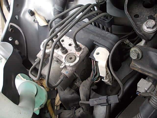 [Used]ABS Actuator TOYOTA Alphard 2005 DBA-ANH10W 4405058050 - BE ...