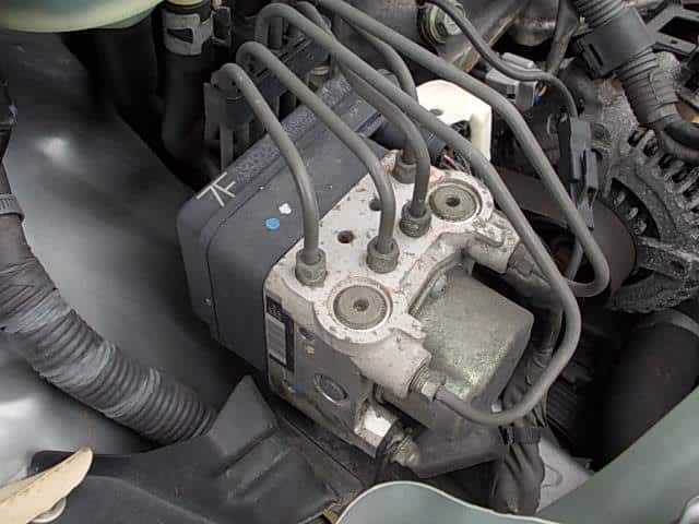 [Used]ABS Actuator TOYOTA Alphard 2005 DBA-ANH10W 4405058050 - BE ...