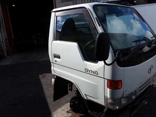 [Used]Cabin TOYOTA Dyna KC-BU107 - BE FORWARD Auto Parts