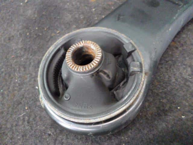 [Used]Front Right Lower Control Arm TOYOTA Corolla Axio DBA-NZE141 - BE ...