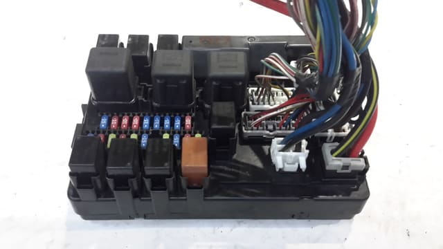 [Used]Fuse Boxes Samsung SM5 New Impression - BE FORWARD Auto Parts