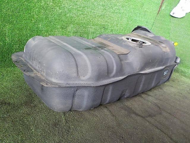 [Used]Fuel Tank TOYOTA Hiace CBF-TRH200V - BE FORWARD Auto Parts