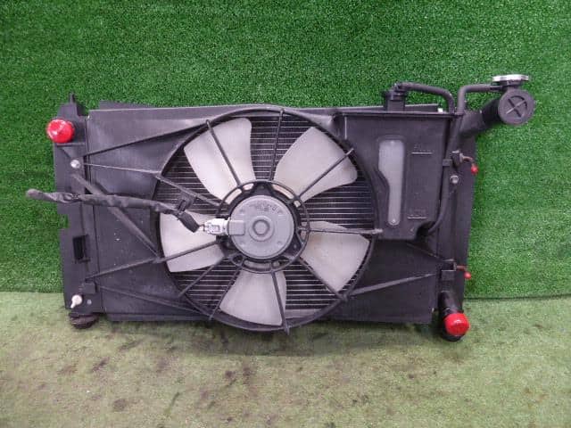 [Used]Radiator TOYOTA Corolla Runx 2005 CBA-NZE124 1640021180 - BE ...