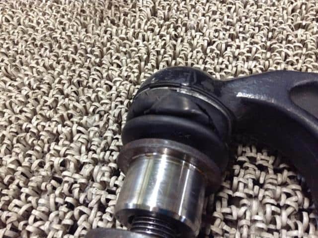 [Used]Front Right Lower Control Arm MAZDA Atenza DBA-GG3P - BE FORWARD ...