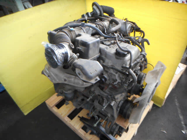 [Used]3RZFE Engine TOYOTA Hilux Surf LA-RZN215W - BE FORWARD Auto Parts