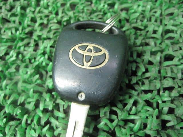 [Used]Keyless Entry Remote Control Key TOYOTA Harrier - BE FORWARD Auto ...