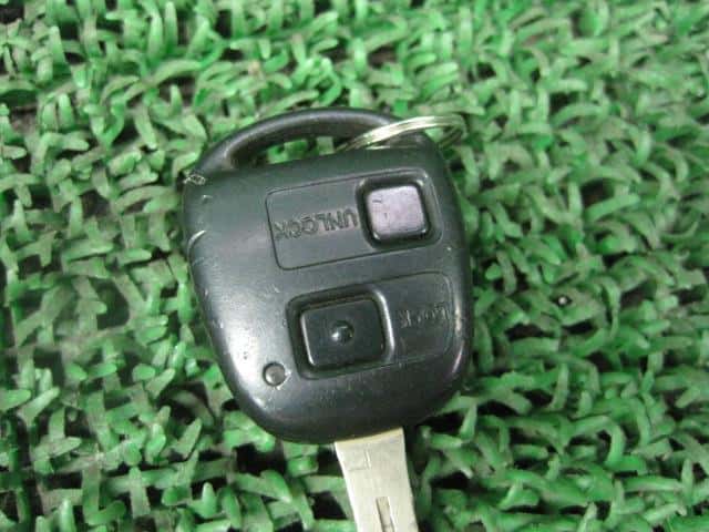 [Used]Keyless Entry Remote Control Key TOYOTA Harrier - BE FORWARD Auto ...