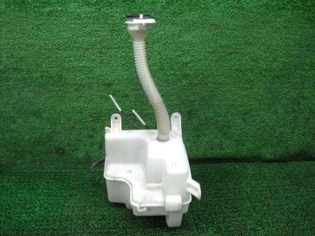 [Used]Windshield Washer Tank TOYOTA Harrier 8531548050 - BE FORWARD ...