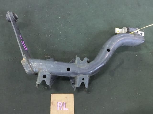 [Used]Rear Left Lower Control Arm HONDA Stream DBA-RN6 52371SMA040 - BE ...