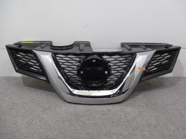 [Used] Radiator Grille NISSAN X-TRAIL T32 62310 4CE0A / 62310 4CE0B ...