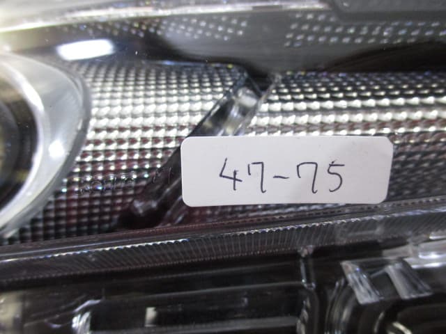 [Used] Right Headlight TOYOTA Prius ZVW50 KOITO 47-75 - BE FORWARD Auto ...