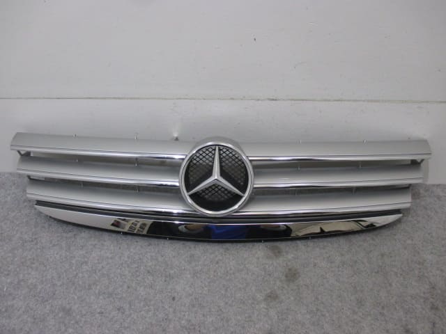 [Used] Radiator Grille MERCEDES-BENZ A class W169 169 880 09 83 - BE ...