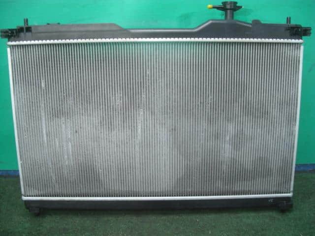 [Used]Radiator TOYOTA Voxy 1640037280 - BE FORWARD Auto Parts