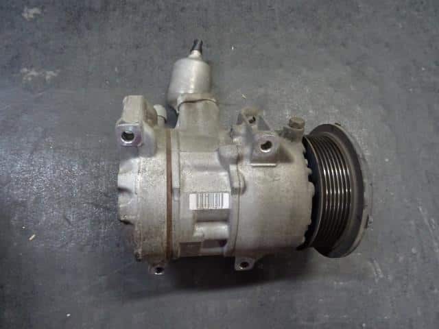 [Used]A/C Compressor TOYOTA Hiace 2005 CBA-TRH214W 883102F030 - BE ...