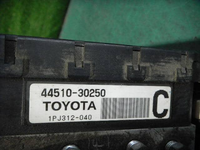 [Used]ABS Actuator TOYOTA Estima DAA-AHR20W 4405030250 - BE FORWARD ...