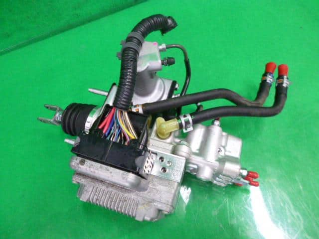[Used]Brake Master Cylinder TOYOTA Camry DAA-AVV50 4705033130 - BE ...