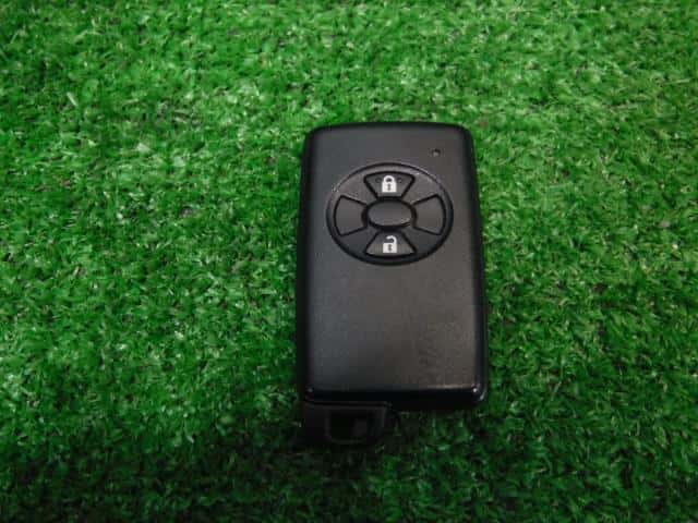 [Used]Keyless Entry Remote Control Key TOYOTA Vitz 2006 DBA-SCP90 ...