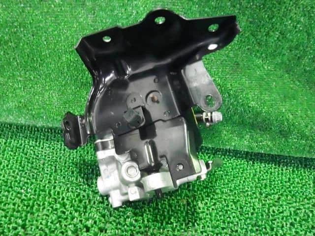 [Used]ABS Actuator TOYOTA Prius 2010 DAA-ZVW30 4705047120 - BE FORWARD ...