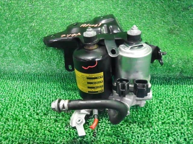 [Used]ABS Actuator TOYOTA Prius 2010 DAA-ZVW30 4705047120 - BE FORWARD ...