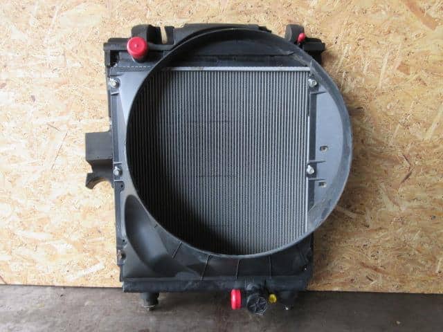 [Used]Radiator MITSUBISHI Canter 2011 SKG-FBA00 ME418427 - BE FORWARD ...