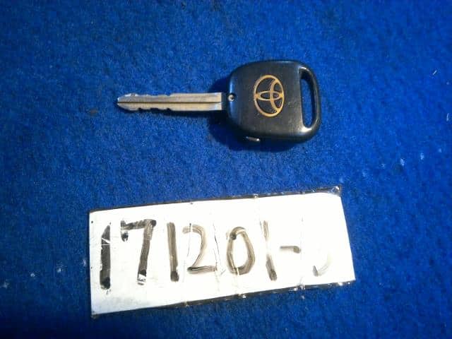 [Used]Keyless Entry Remote Control Key TOYOTA Estima 2003 TA-MCR40W ...