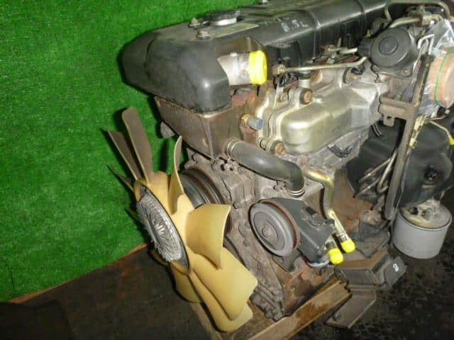 [Used]4HF1 Engine ISUZU ELF 1999 KK-NKR66EA 897186589 - BE FORWARD Auto ...