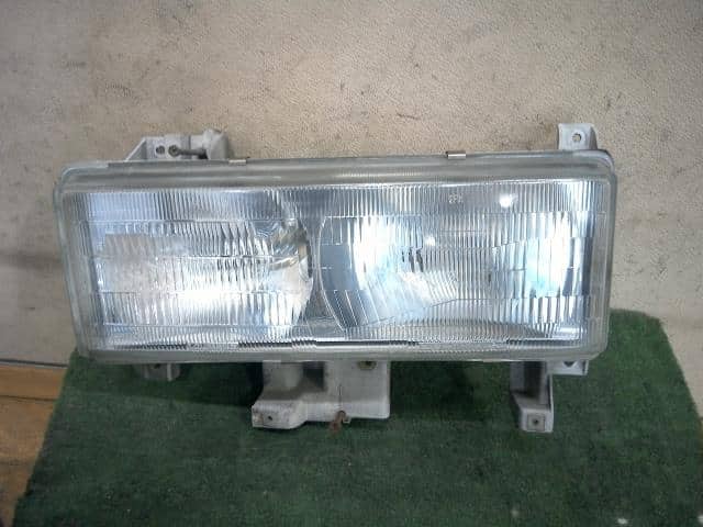 [Used]Left Headlight MITSUBISHI Canter 1995 KC-FE637E MC139754 - BE ...