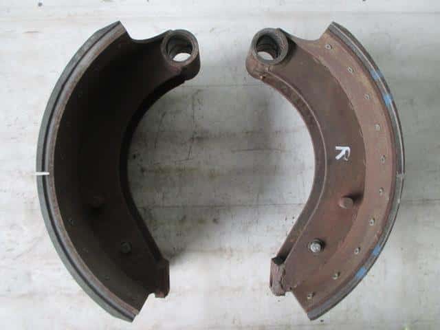 [Used]Rear Brake Shoe Mitsubishi Fuso Fuso largesize car MK428346 - BE ...