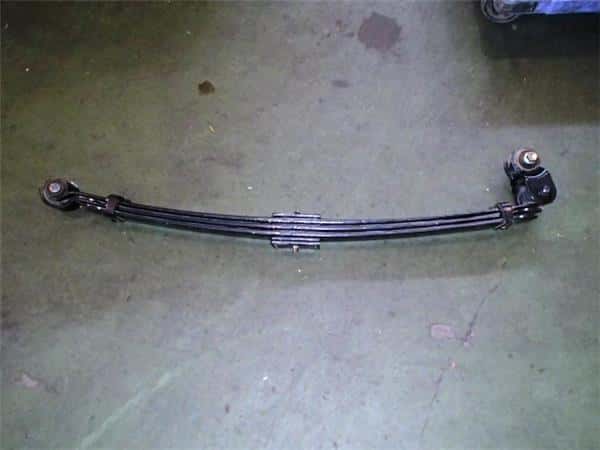 [Used]Front Right Leaf Spring Assembly HINO Dutro 2004 VF-XKU304E - BE ...