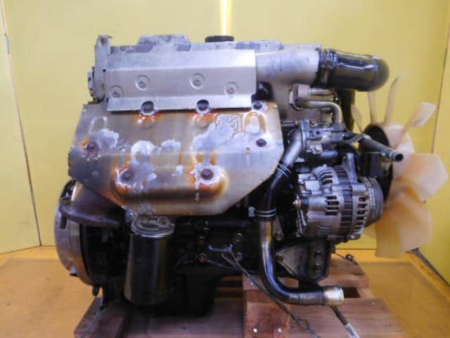 [Used]4M40 Engine MITSUBISHI Canter 2003 KK-FD70AB - BE FORWARD Auto Parts