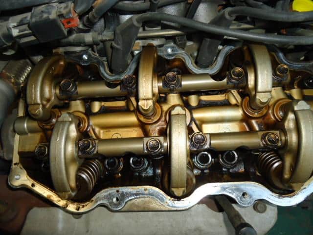 [Used]VG20E Engine NISSAN Gloria 1992 T-VY30 - BE FORWARD Auto Parts