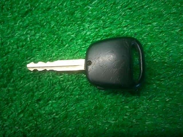 [Used]Keyless Entry Remote Control Key TOYOTA Vitz 2002 TA-NCP13 - BE ...
