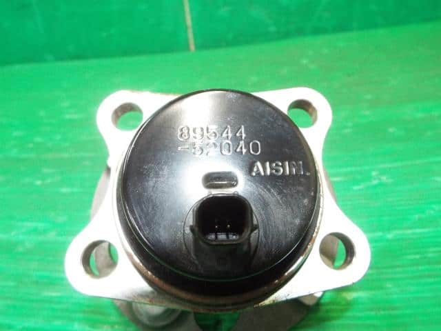 [Used]Rear Wheel Hub TOYOTA Vitz 2012 DBA-NSP130 4245052070 - BE ...