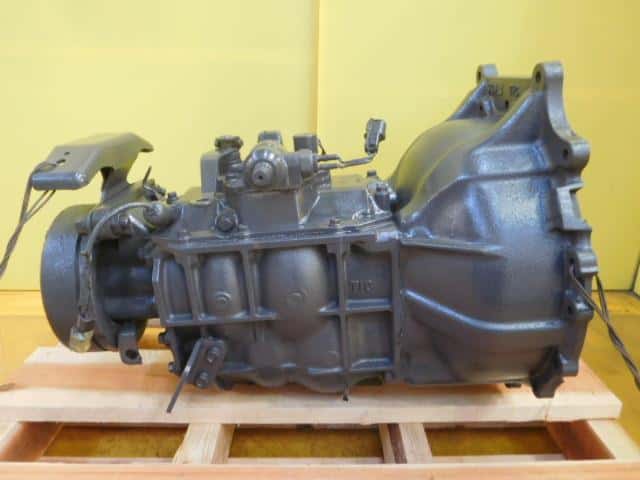 [Used]Manual Transmission MITSUBISHI Canter 1993 U-FE315BN ME604616 ...