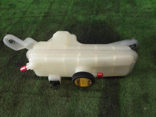 [Used]Coolant Tank TOYOTA RAV4 2009 DBA-ACA36W 1647028110 - BE FORWARD ...