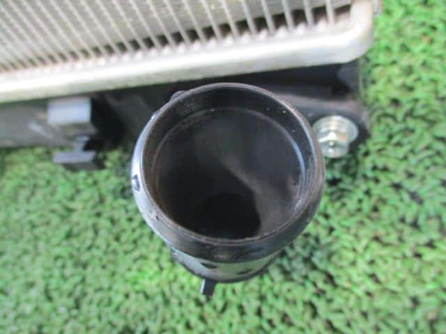 [Used]Radiator TOYOTA Sienta 2017 DAA-NHP170G 1640021350 - BE FORWARD ...