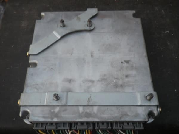 [Used]ECU Engine Computer ISUZU chairs KK-NPR72 4HJ1-1 897,230-1242 ...