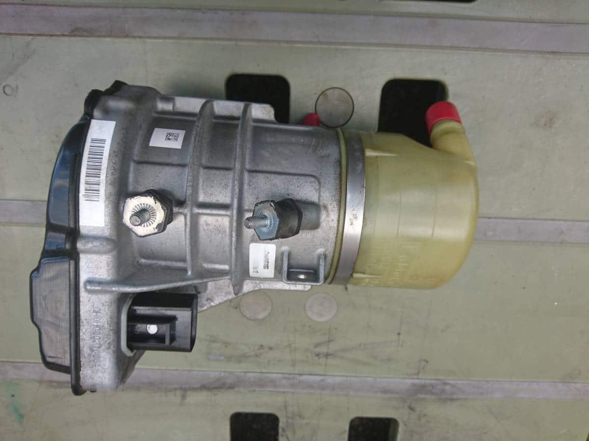 [Used]Volvo /V70III/CX60/S60II/S80II/ train movement servo pump / Power ...