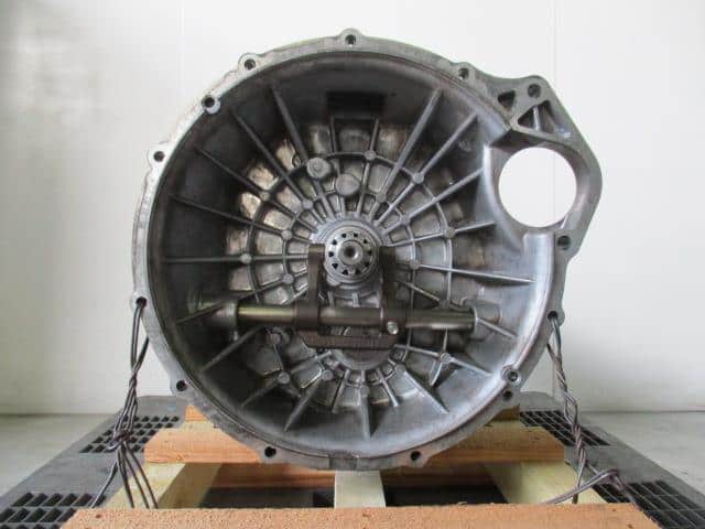 [Used]Manual Transmission ISUZU Forward FRR90 - BE FORWARD Auto Parts