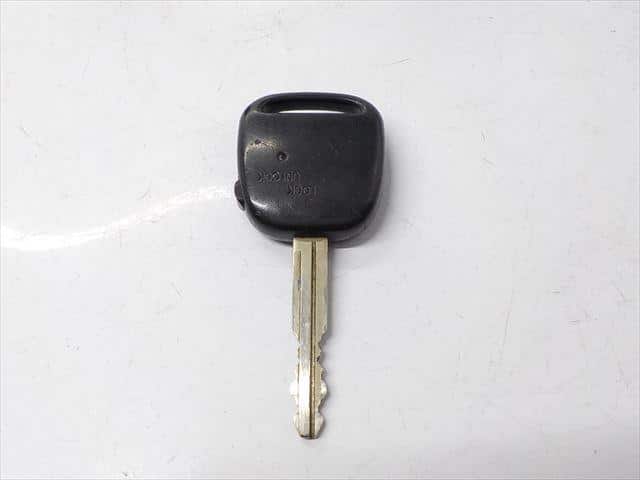 [Used]Corolla Runx NZE121 Keyless Entry Remote Control Key [15038537 ...