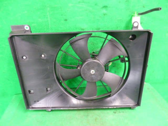 [Used]Radiator Cooling Fan SUZUKI Swift 2017 DBA-ZC83S 1712052R20 - BE ...