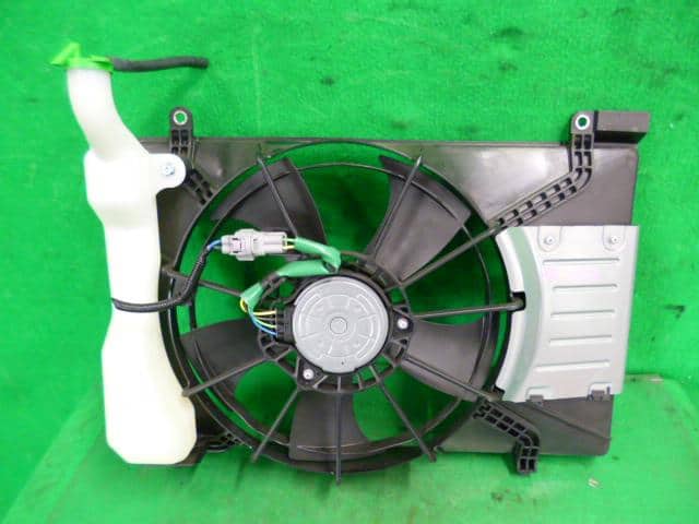 [Used]Radiator Cooling Fan SUZUKI Swift 2017 DBA-ZC83S 1712052R20 - BE ...