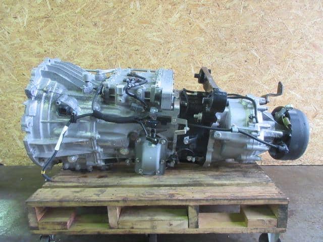 [Used]Manual Transmission MITSUBISHI Canter 2015 TKG-FDA20 ME530213 ...