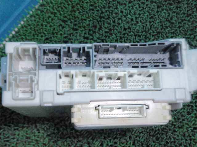 [Used] Fuse Box Toyota Crown GRS182 82730-30130 - BE FORWARD Auto Parts